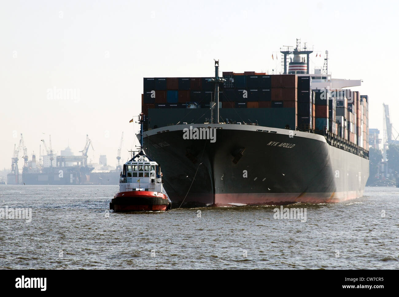 Gigantisches containerschiff -Fotos und -Bildmaterial in hoher ...