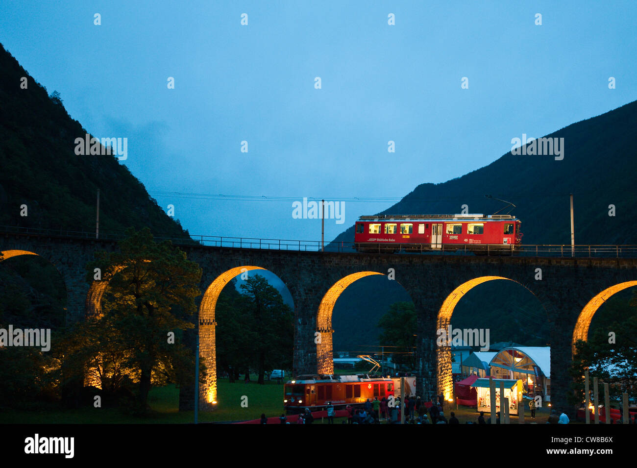 Kreisviadukt von brusio -Fotos und -Bildmaterial in hoher Auflösung – Alamy