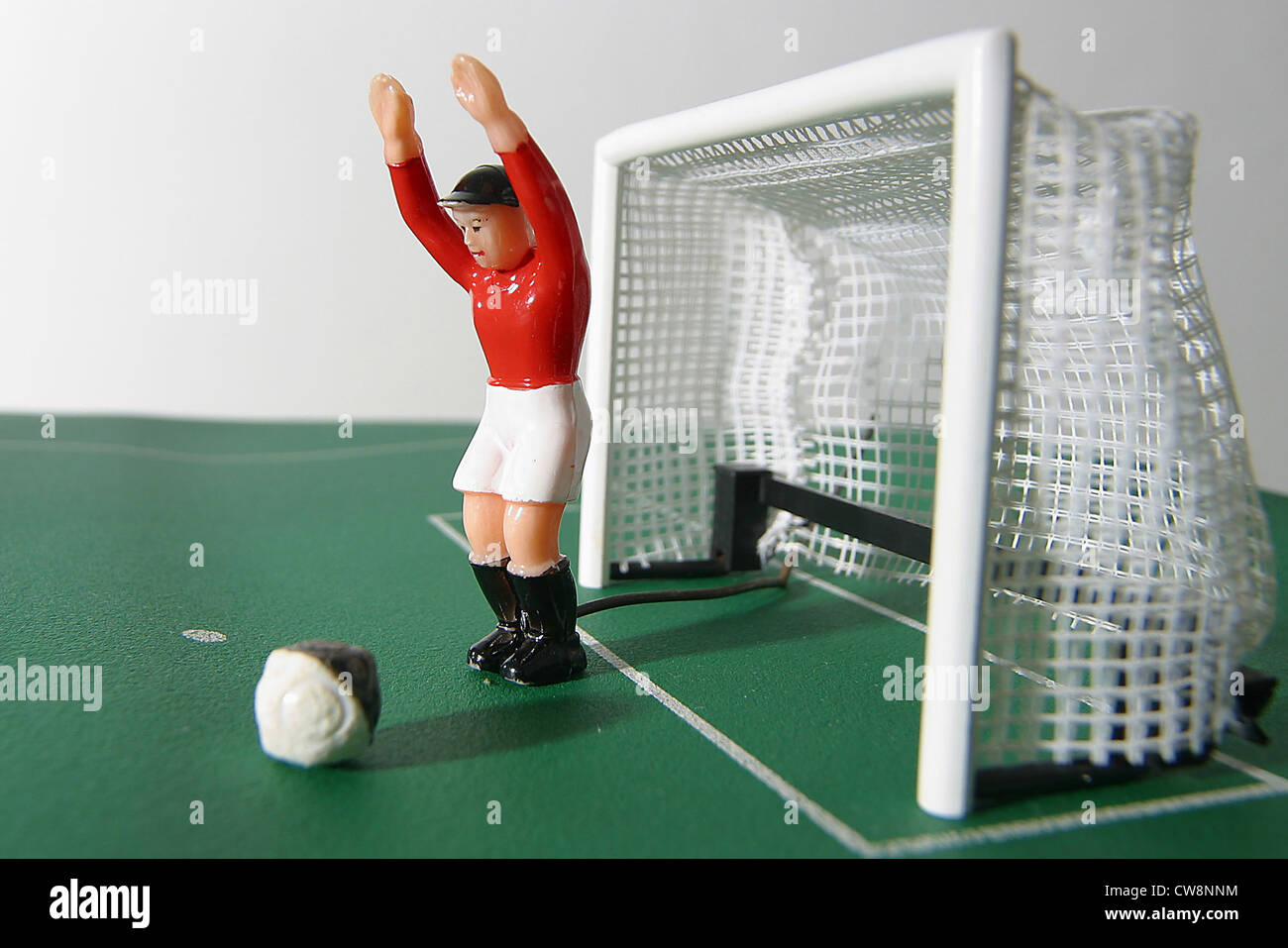 Tip kick figure -Fotos und -Bildmaterial in hoher Auflösung – Alamy