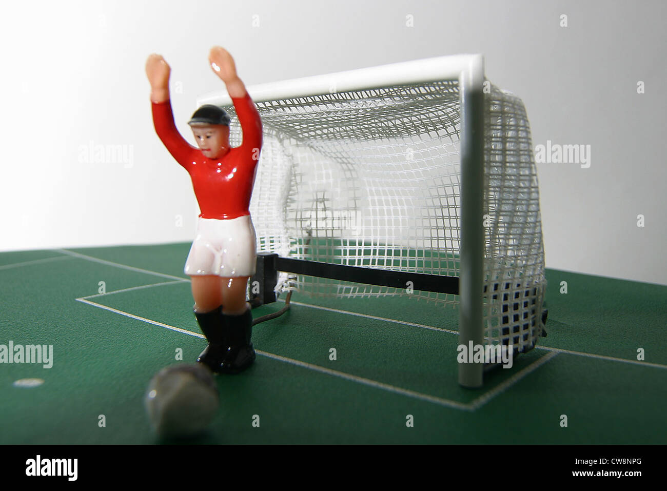 Tip kick figure -Fotos und -Bildmaterial in hoher Auflösung – Alamy