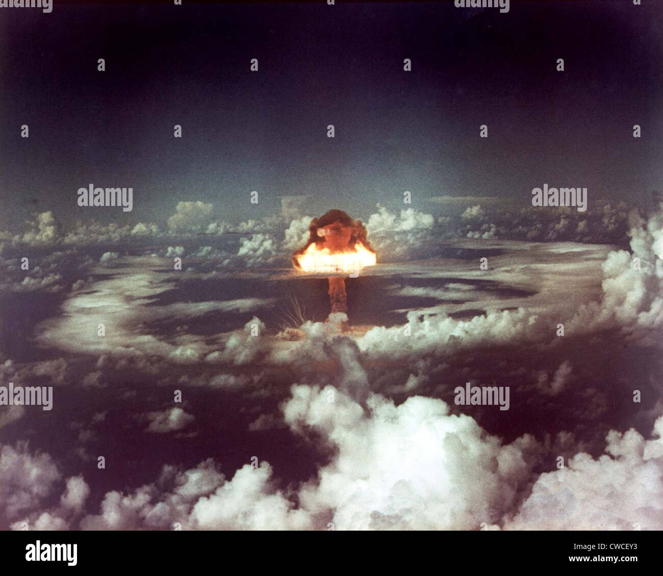 Der König Schuss war eine 500 Kilotonnen-Atombombe. Es war die größte ...