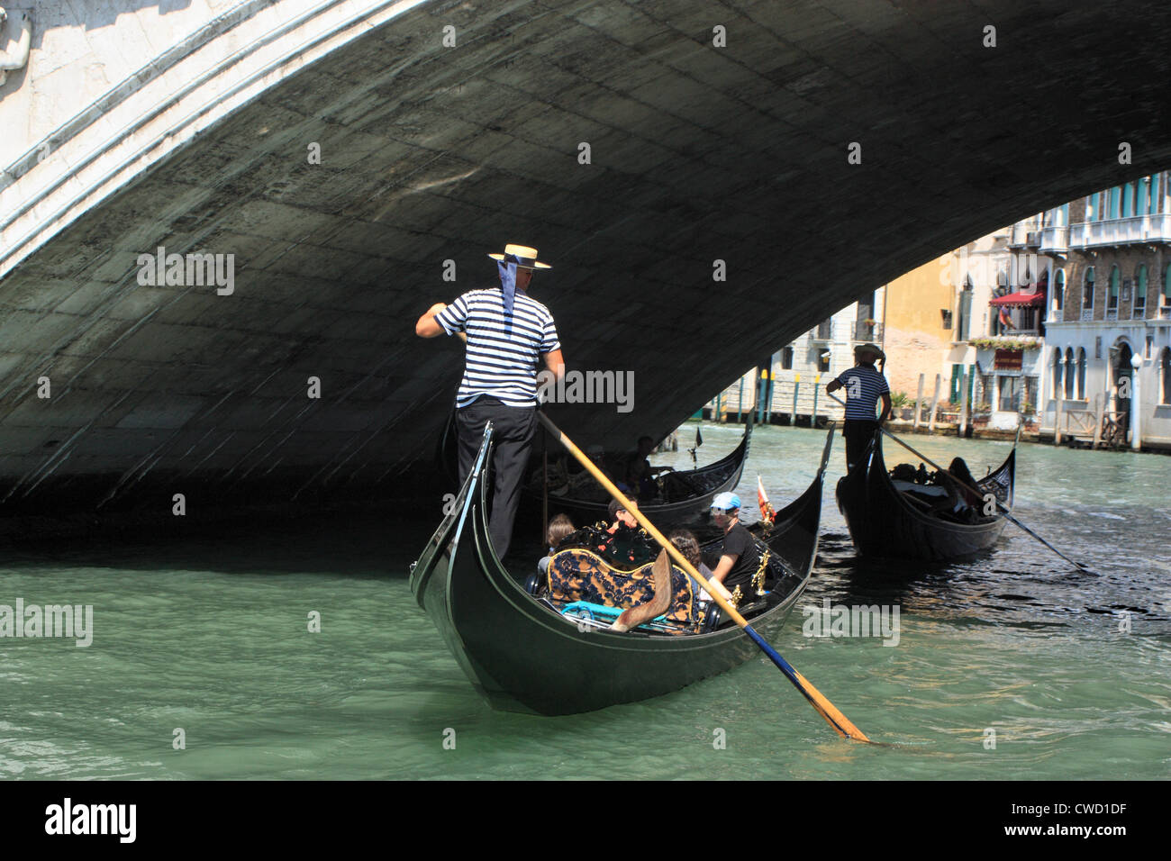 Gondel gondel -Fotos und -Bildmaterial in hoher Auflösung – Alamy
