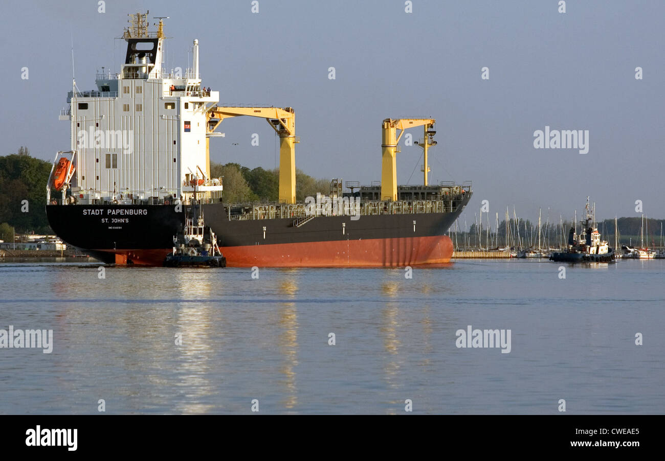 Reisen schiff abfertigung -Fotos und -Bildmaterial in hoher Auflösung ...