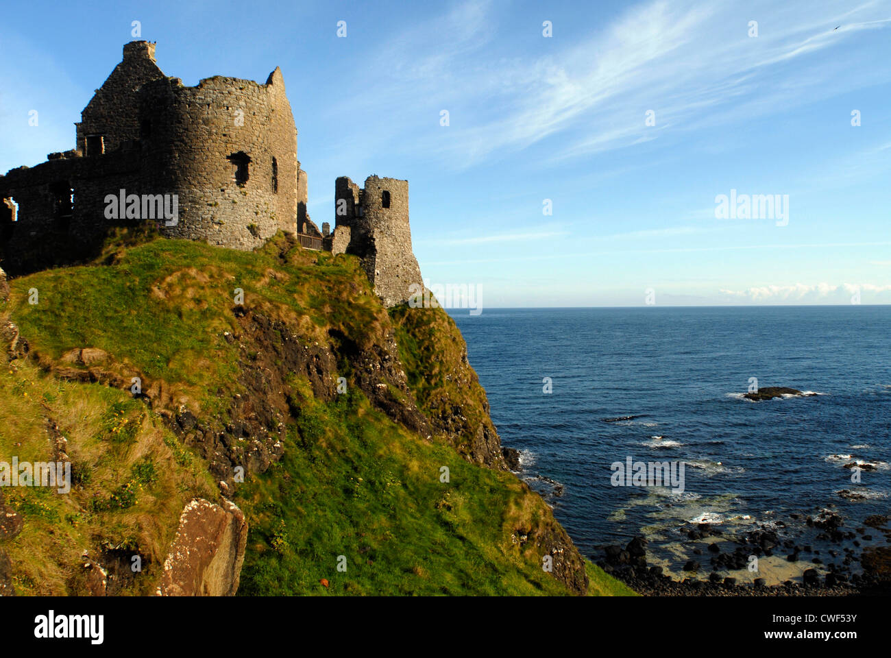 Dunluce Castle, Küstenstraße, County Antrim, Ulster, Nord Irland, UK ...