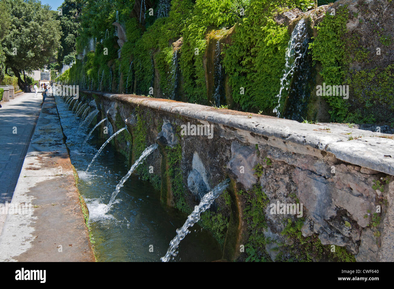 Le cento fontane -Fotos und -Bildmaterial in hoher Auflösung – Alamy