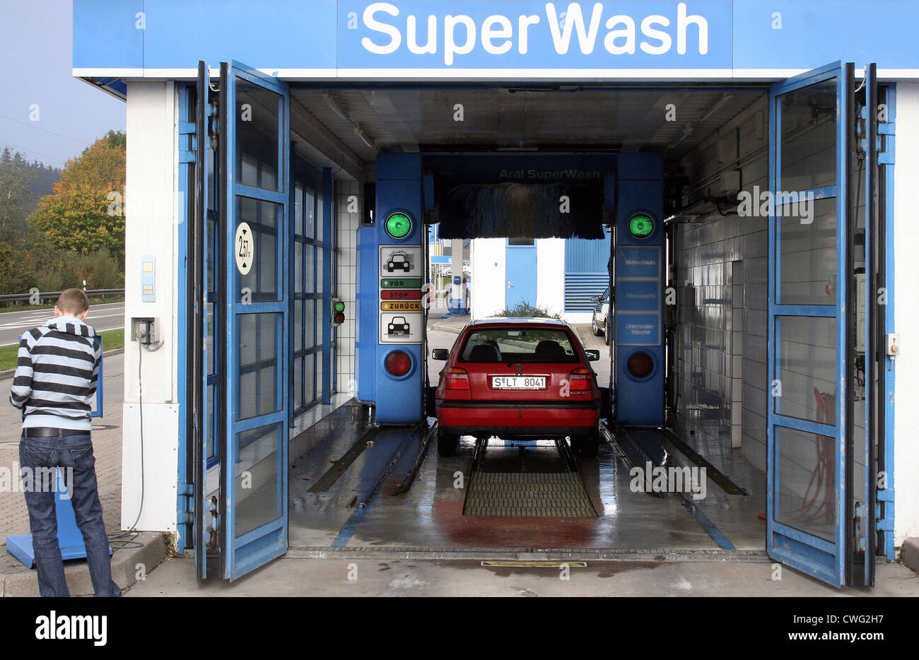 Stuttgart, Auto-Waschanlagen Stockfotografie - Alamy