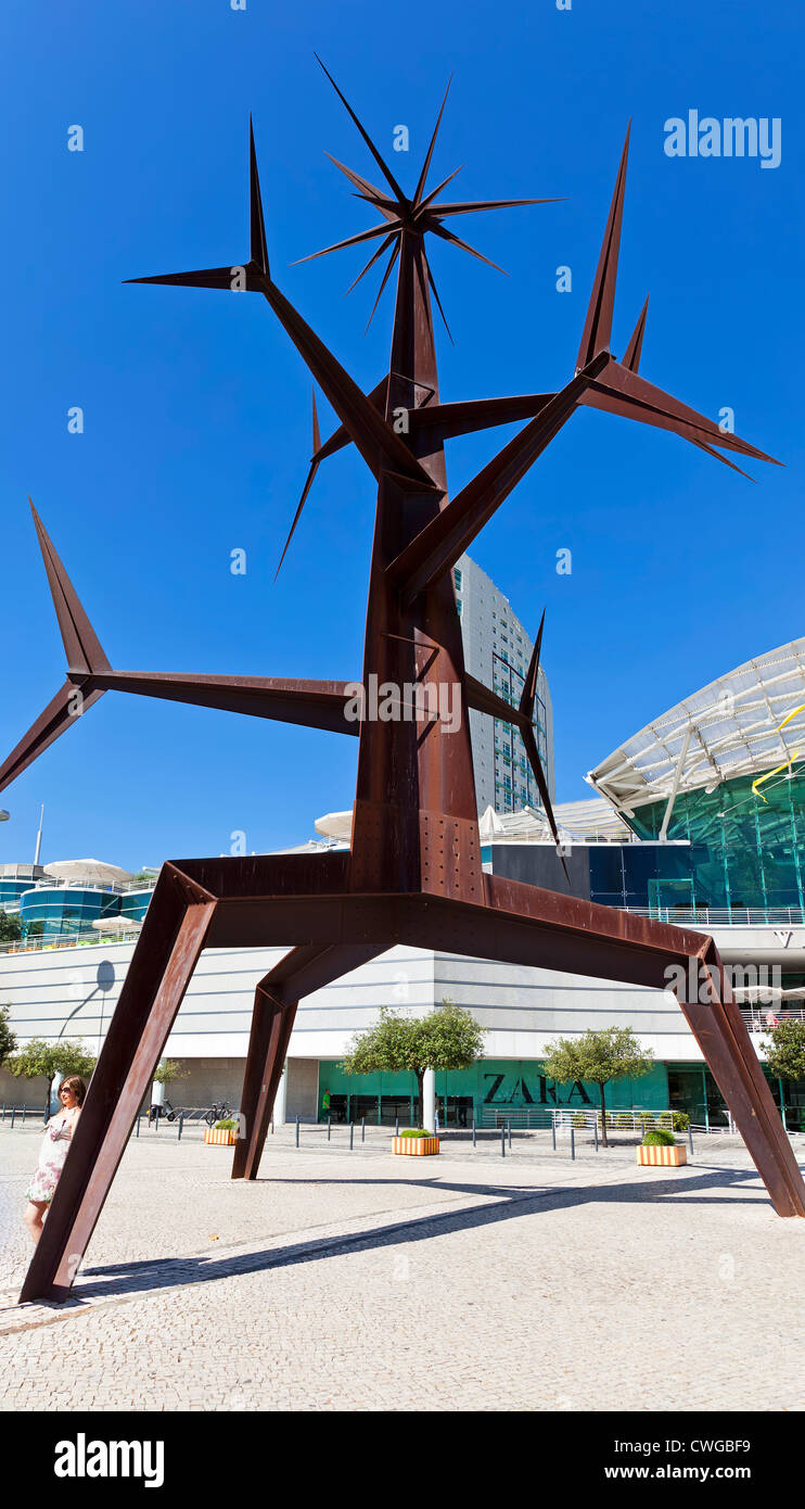 Homem-Sol (Sonne Mann) Skulptur. Parque Das Nações in Lissabon ...