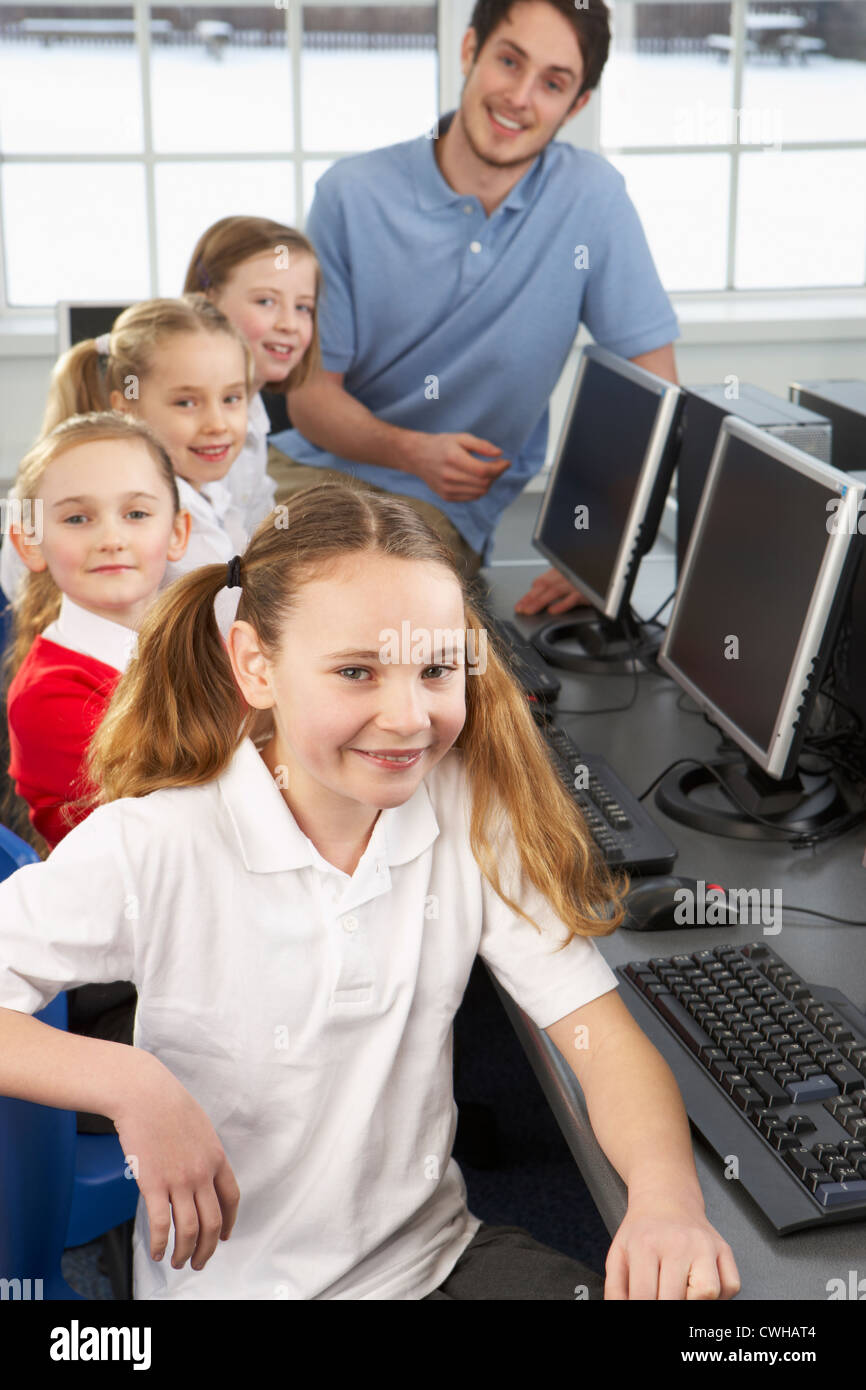 Schools class -Fotos und -Bildmaterial in hoher Auflösung – Alamy