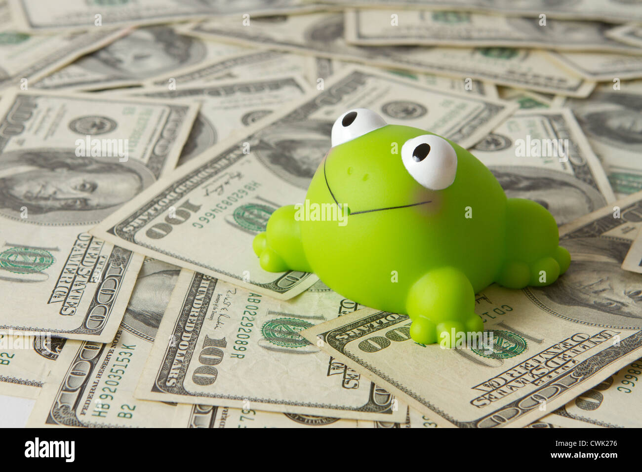 Geld frosch -Fotos und -Bildmaterial in hoher Auflösung – Alamy