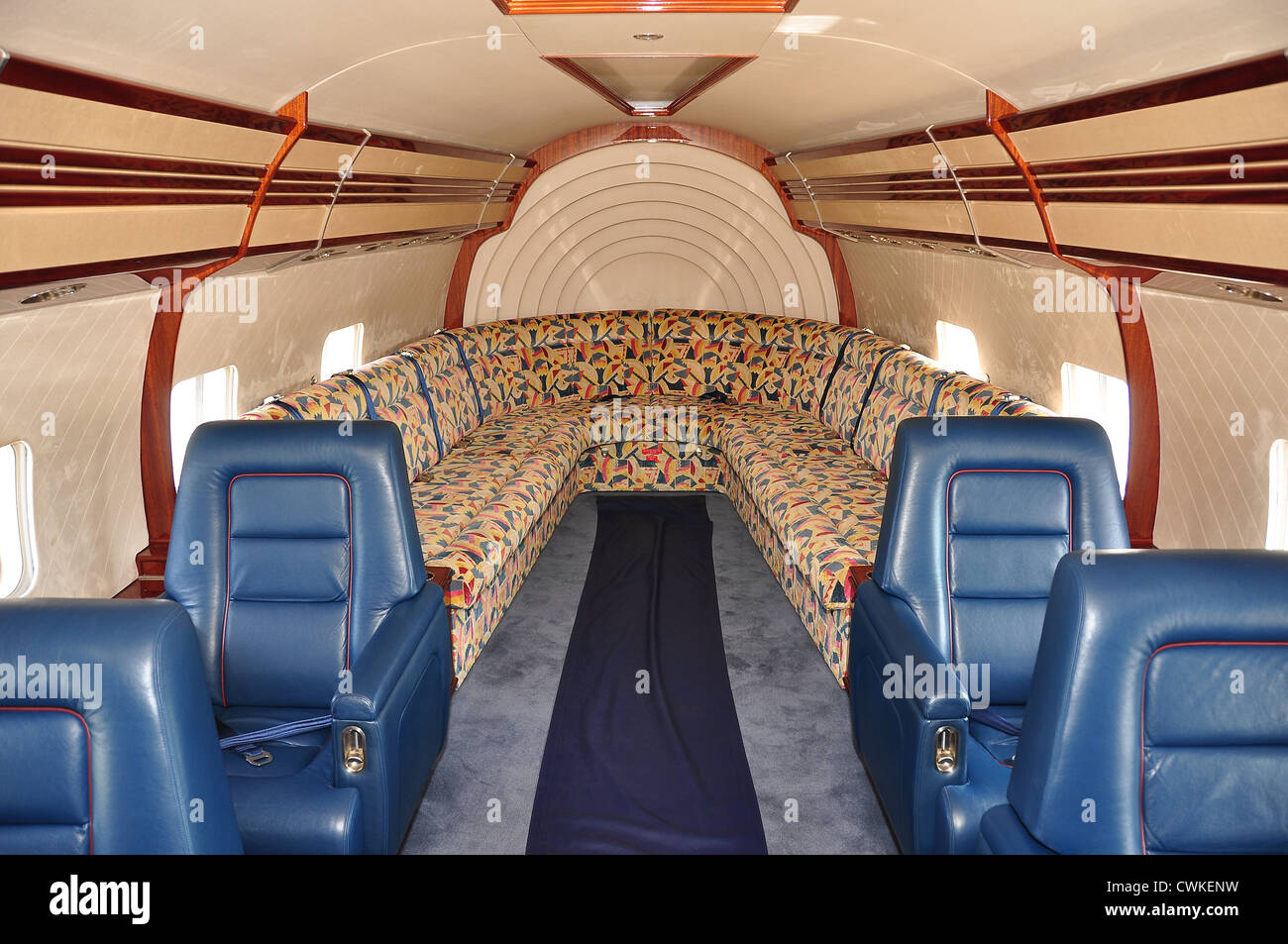 Douglas Dc 6 Flugzeuge Stockfotos und -bilder Kaufen - Alamy