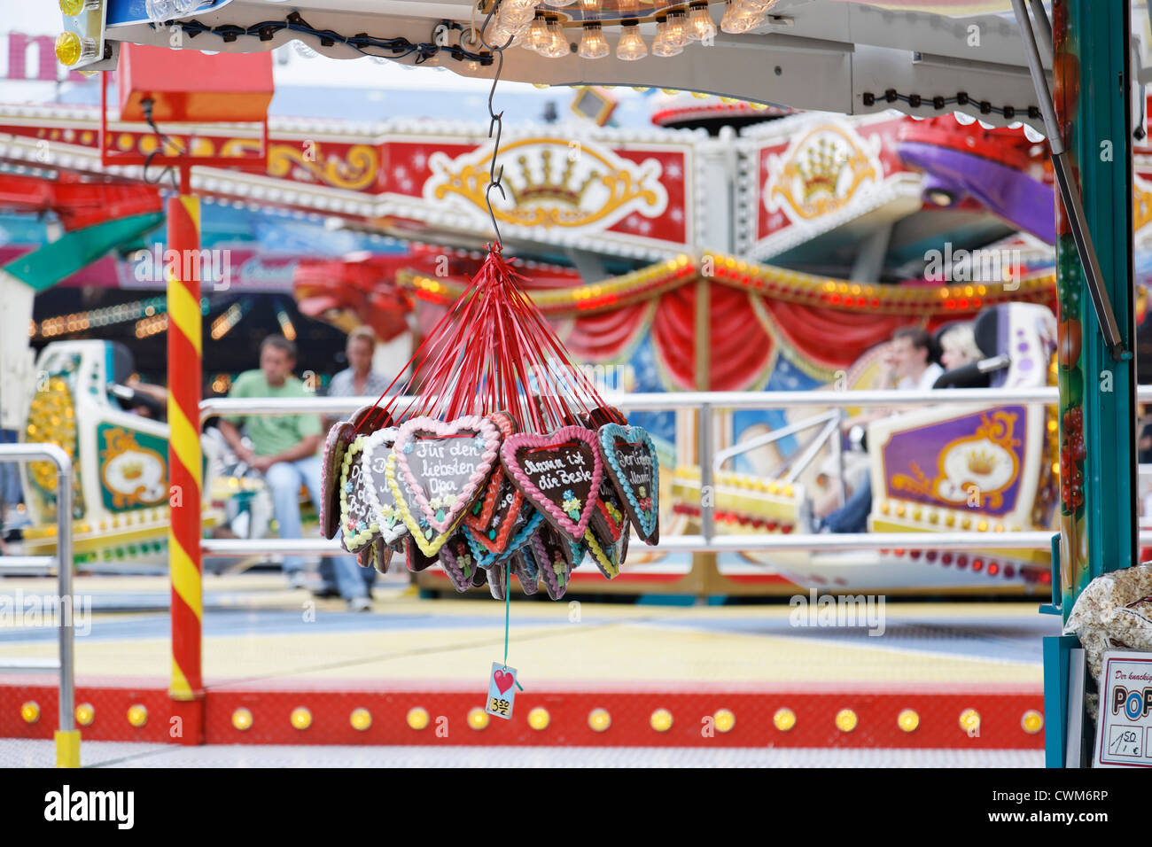 Herzförmige lebkuchen kirmes -Fotos und -Bildmaterial in hoher Auflösung – Alamy
