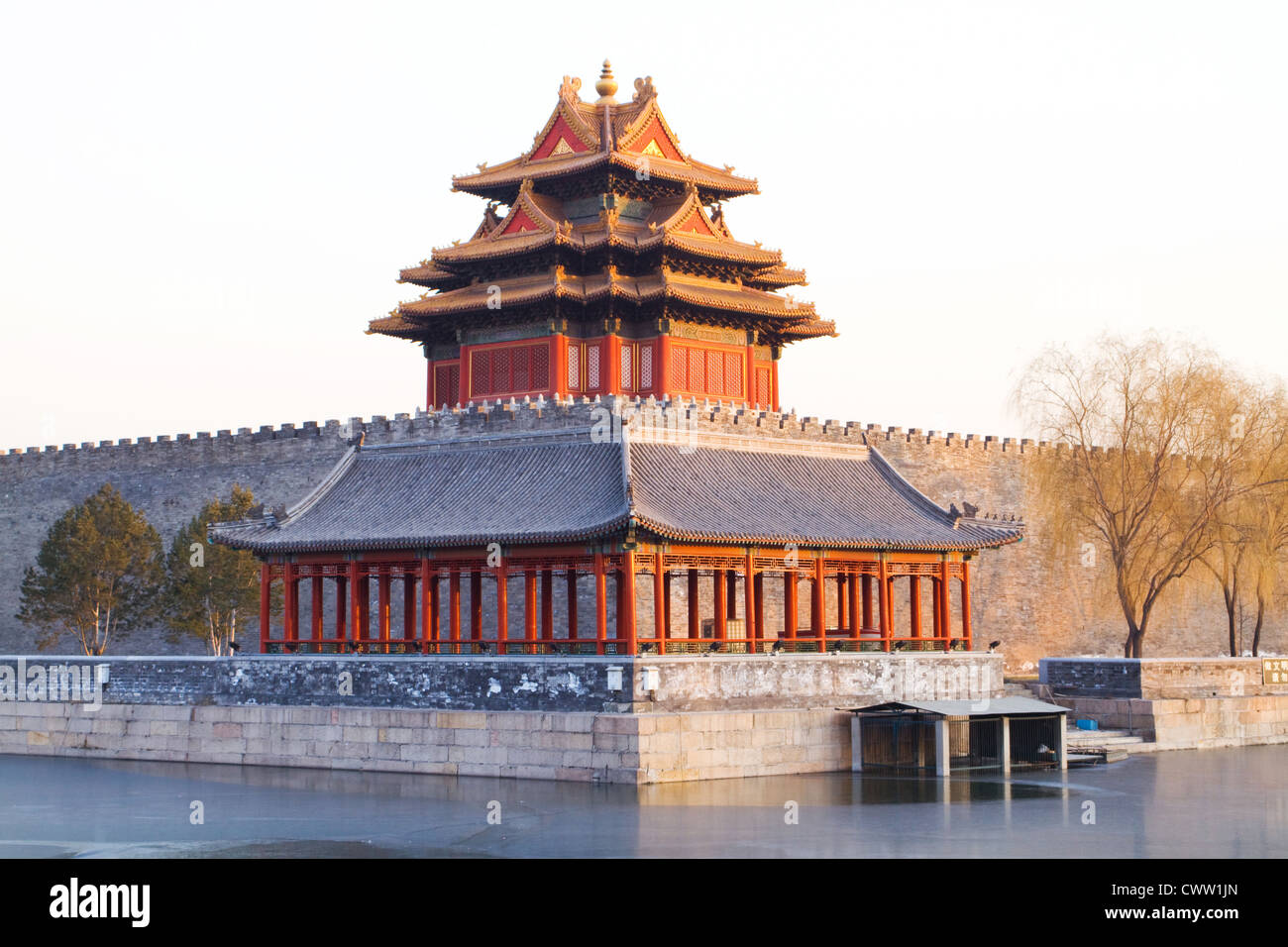 Ecke Turm in der verbotenen Stadt, Peking China Stockfotografie - Alamy