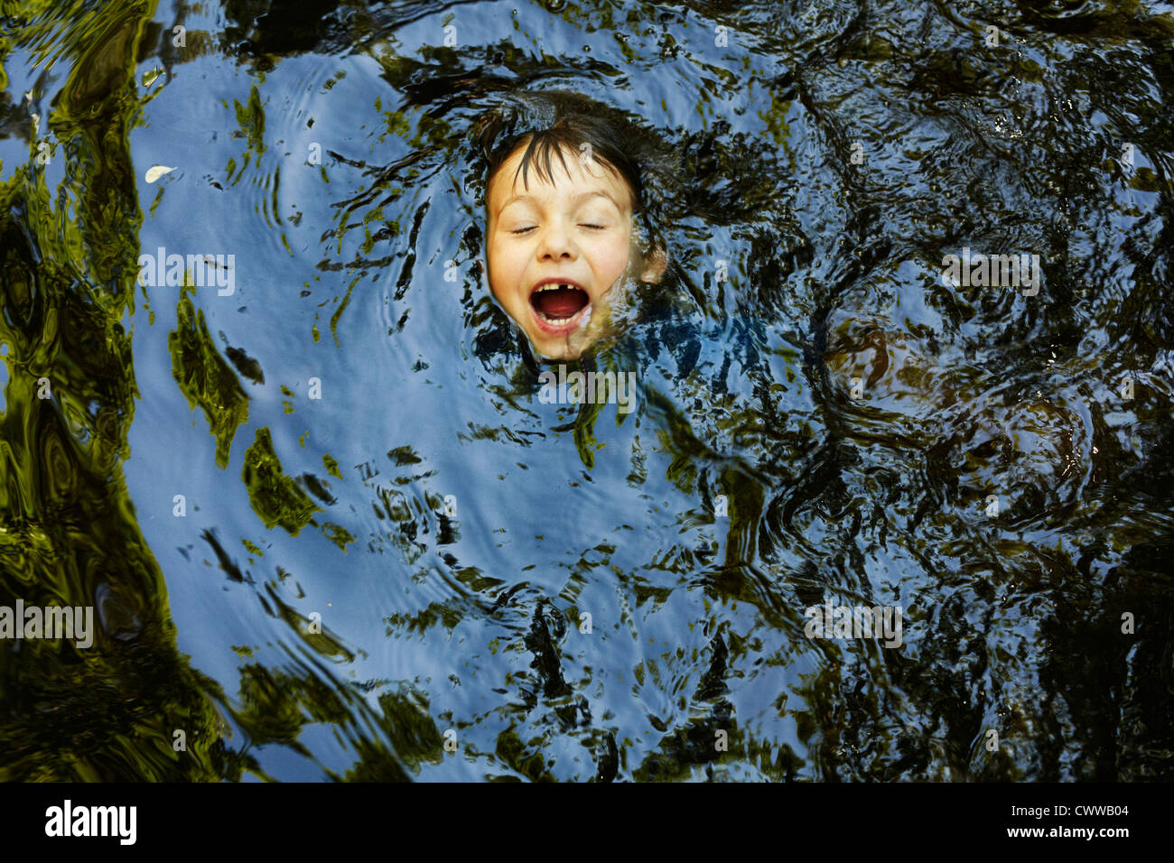 Hohes Schwimmen Stockfotos und -bilder Kaufen - Alamy