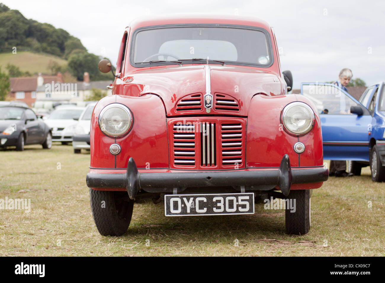 British red austin -Fotos und -Bildmaterial in hoher Auflösung – Alamy