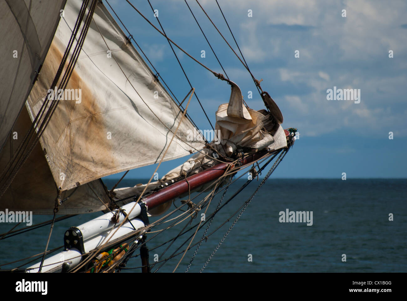 Zwei quadratische masten -Fotos und -Bildmaterial in hoher Auflösung ...