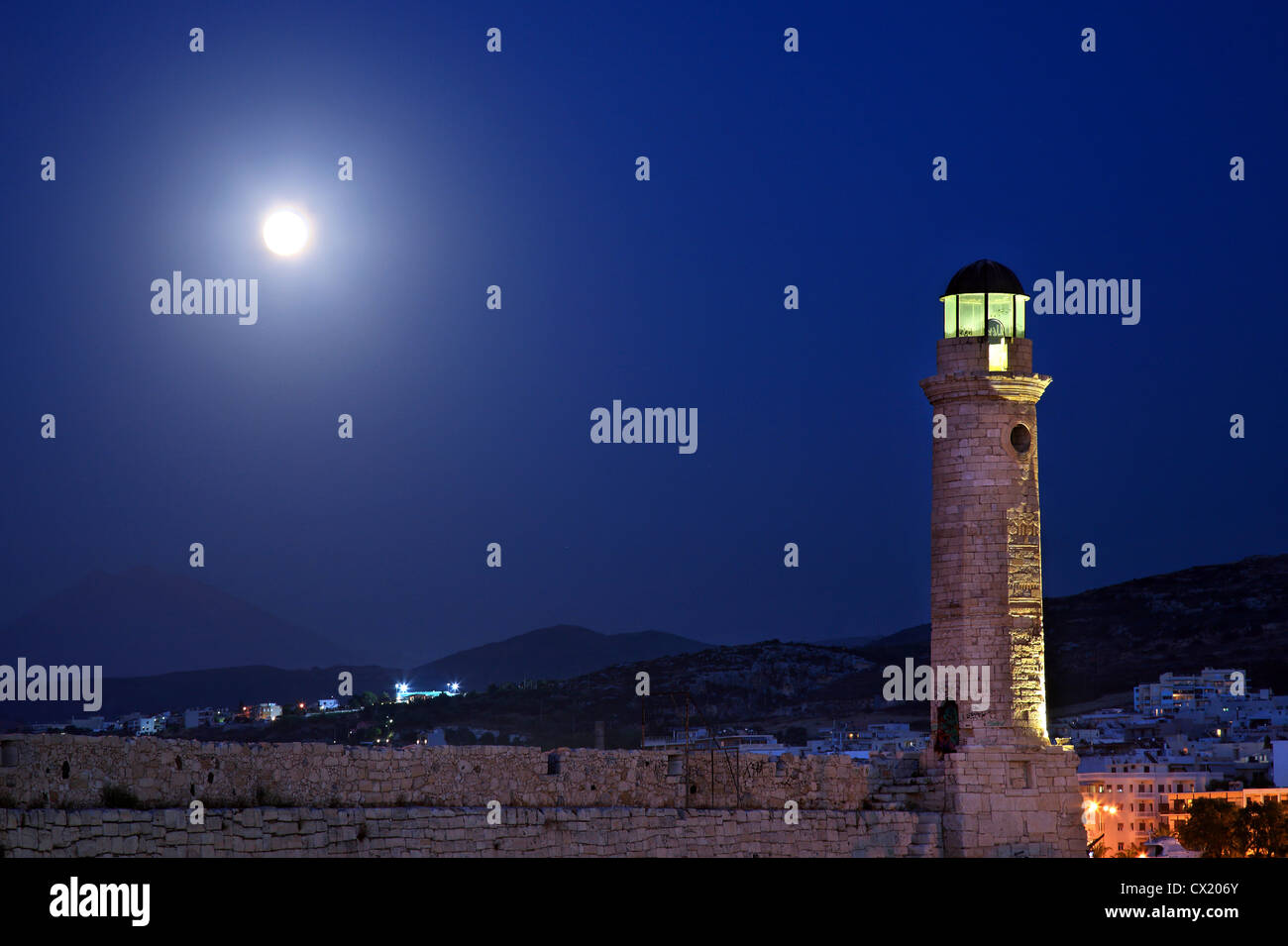 Rethymno night greece crete -Fotos und -Bildmaterial in hoher Auflösung ...
