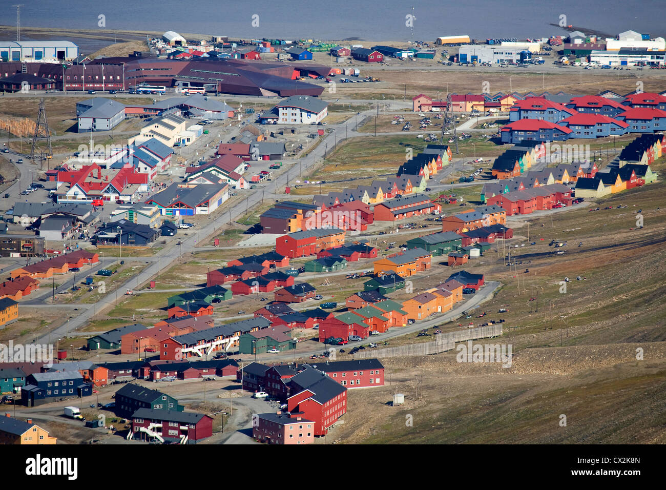 Die Stadt Longyearbyen, Hauptstadt von Svalbard, Spitzbergen, Norwegen ...