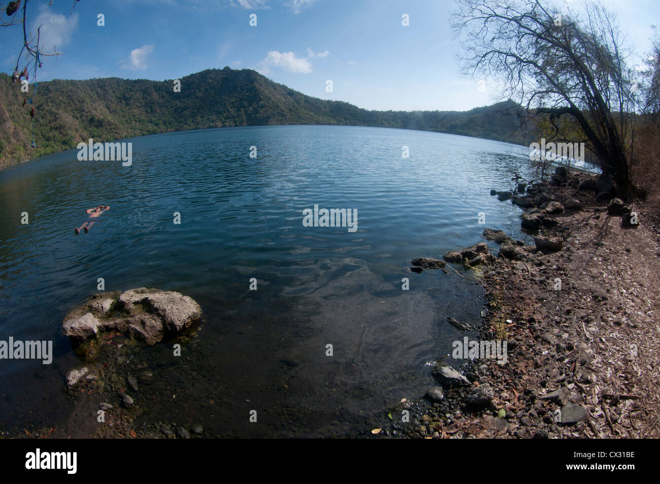 Lake Satonda, einem Kratersee voll von alten Stromatolith Formationen ...