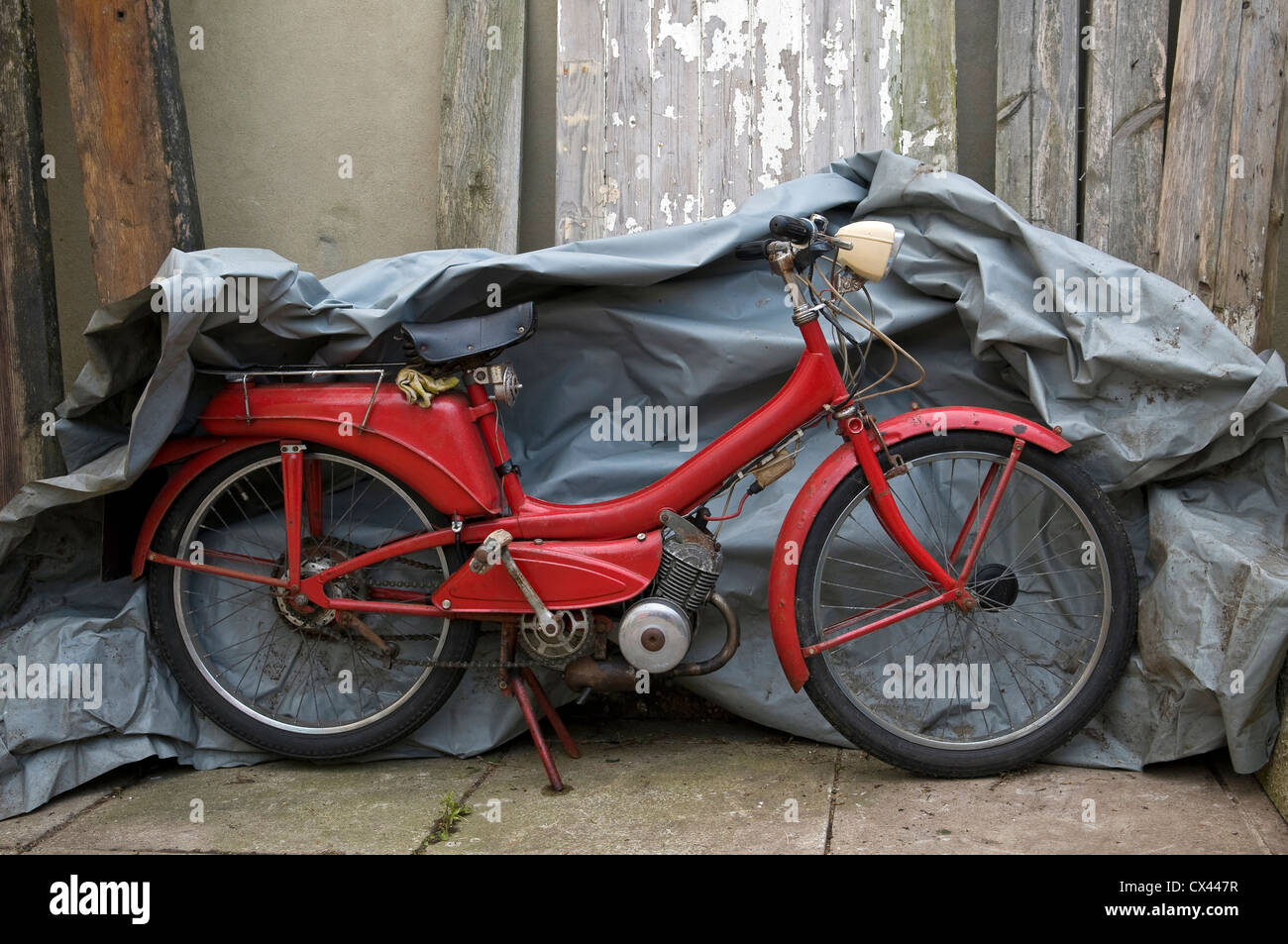 Raleigh RM6 Runabout 50cc 1960er Jahre moped Stockfotografie - Alamy