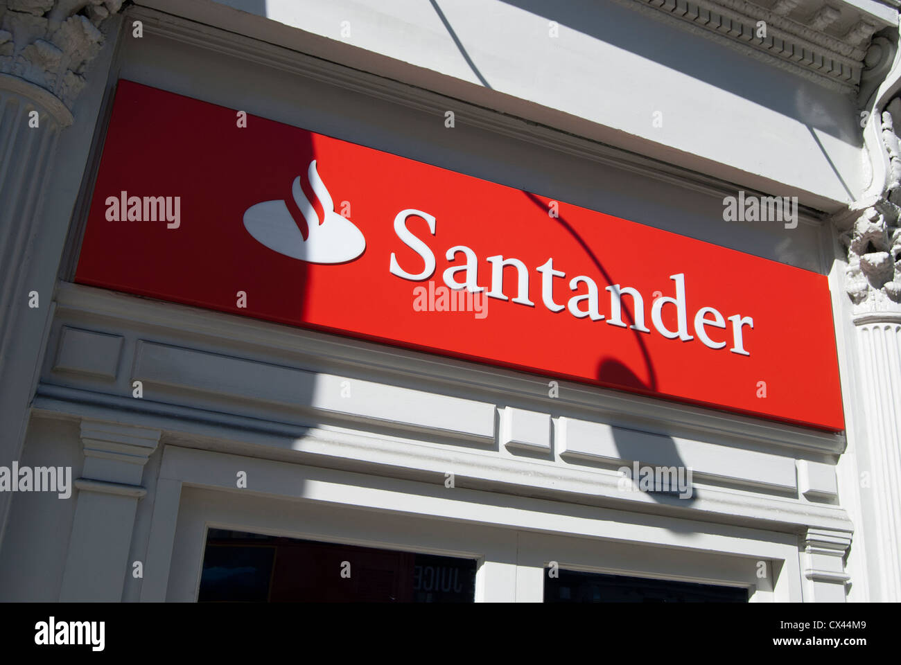 Santander-Zeichen und Logos Stockfotografie - Alamy