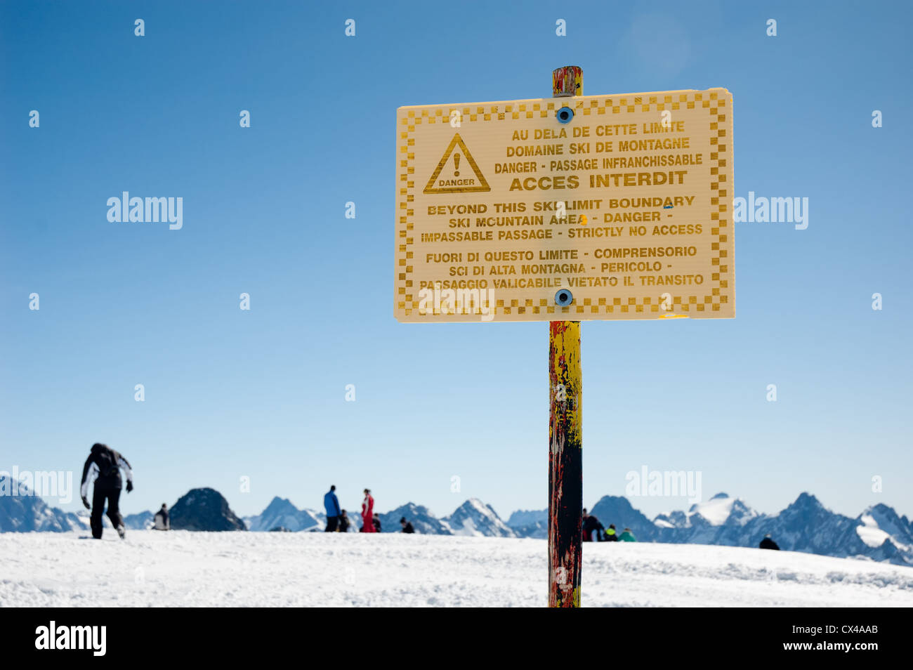 Skipiste zeichen -Fotos und -Bildmaterial in hoher Auflösung – Alamy
