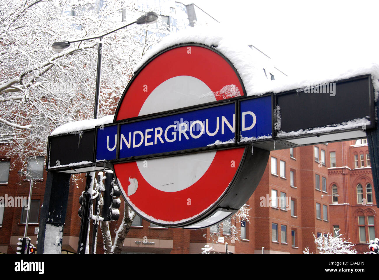 London underground symbol -Fotos und -Bildmaterial in hoher Auflösung ...