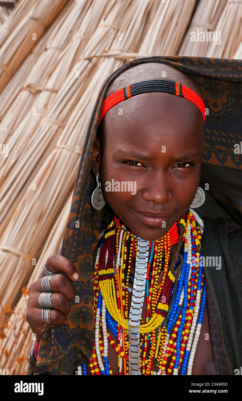 Arbore Stamm Äthiopien Afrika Erbore Stammes-unteren Omo-Tal junge Mädchen aus dem Dorf mit ...