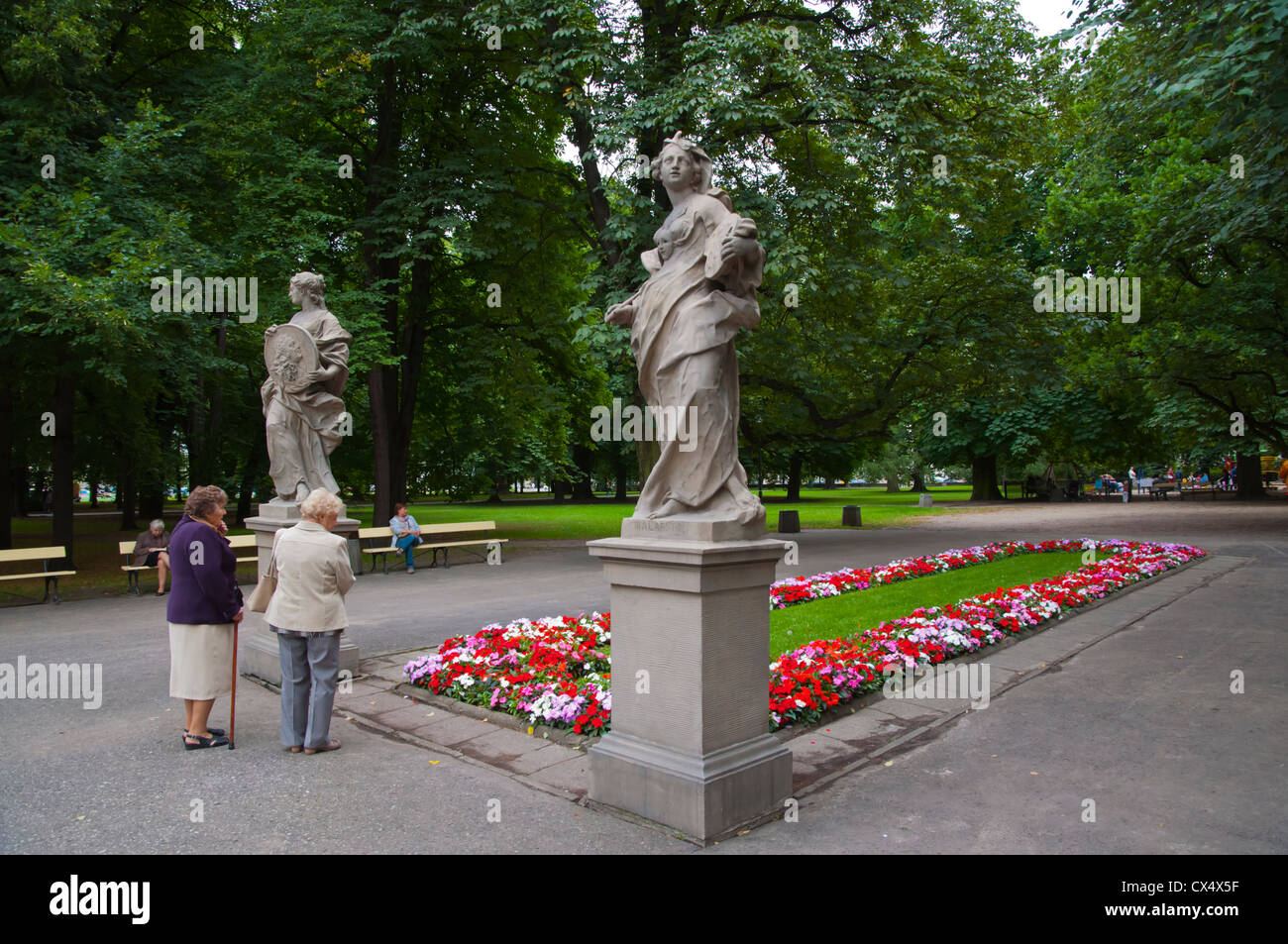 Warschauer park saski -Fotos und -Bildmaterial in hoher Auflösung – Alamy