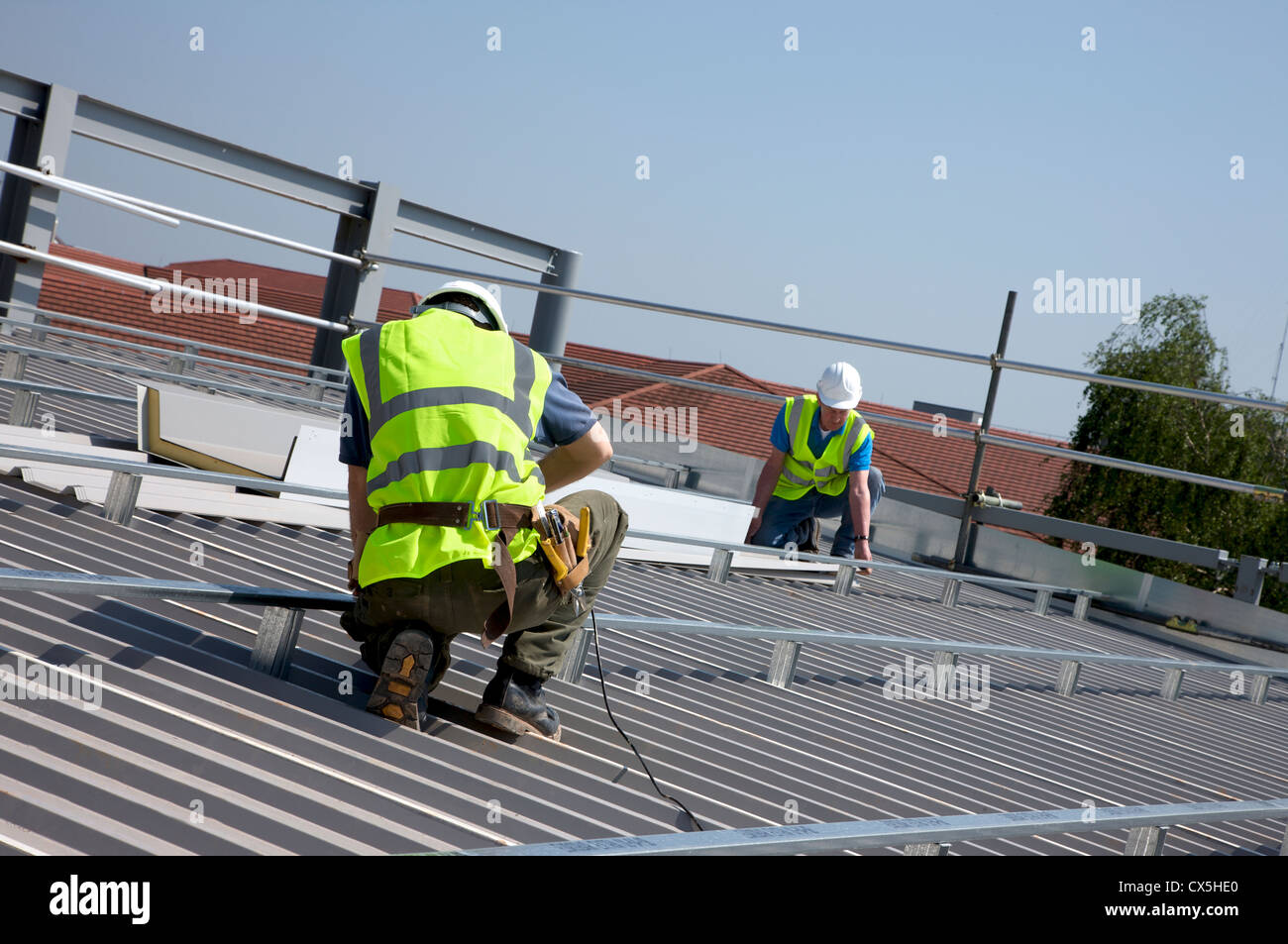 Birmingham dachkonstruktion -Fotos und -Bildmaterial in hoher Auflösung ...