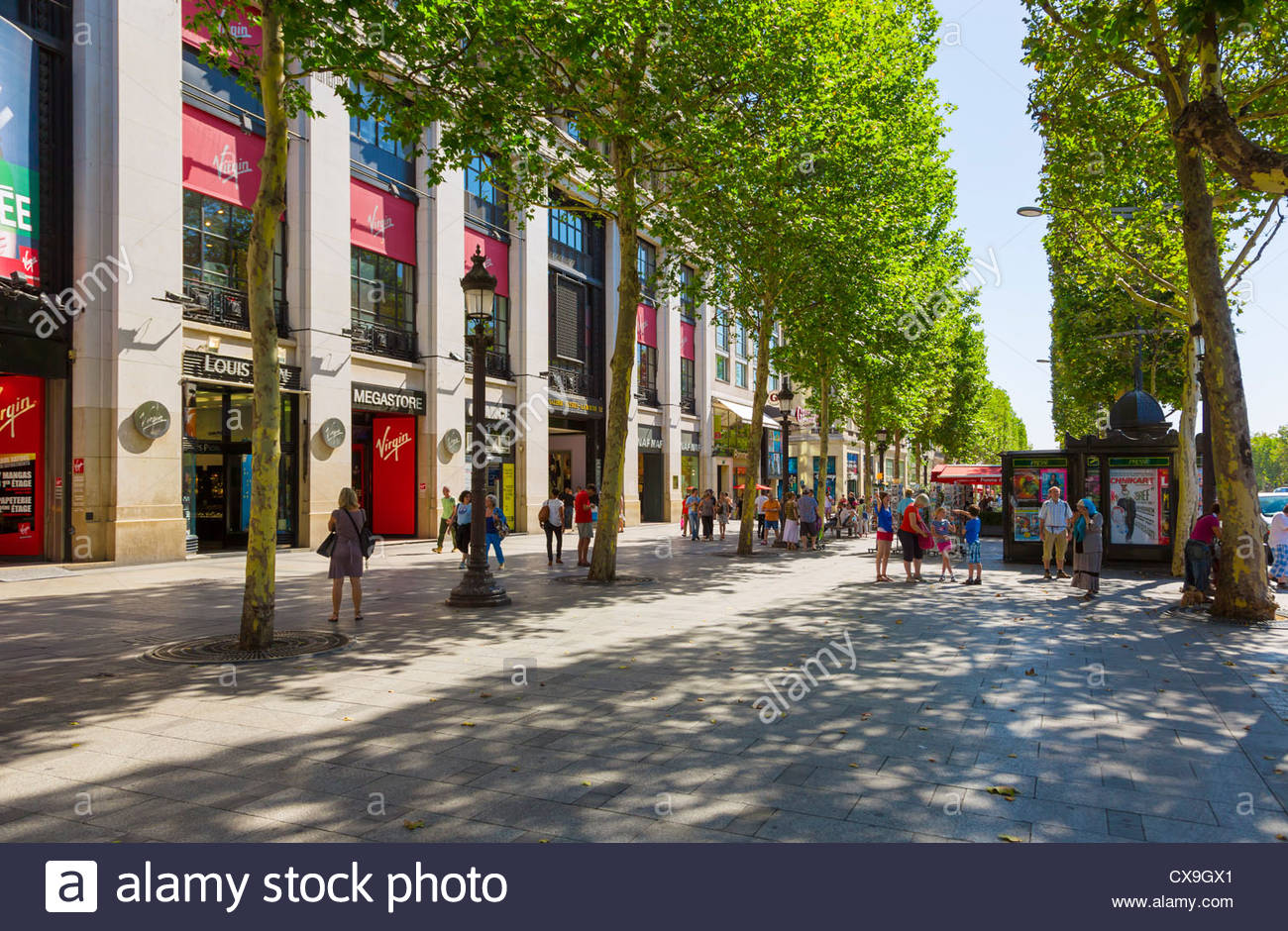 Paris France Champs Elysees Avenue Stockfotos & Paris France Champs ...