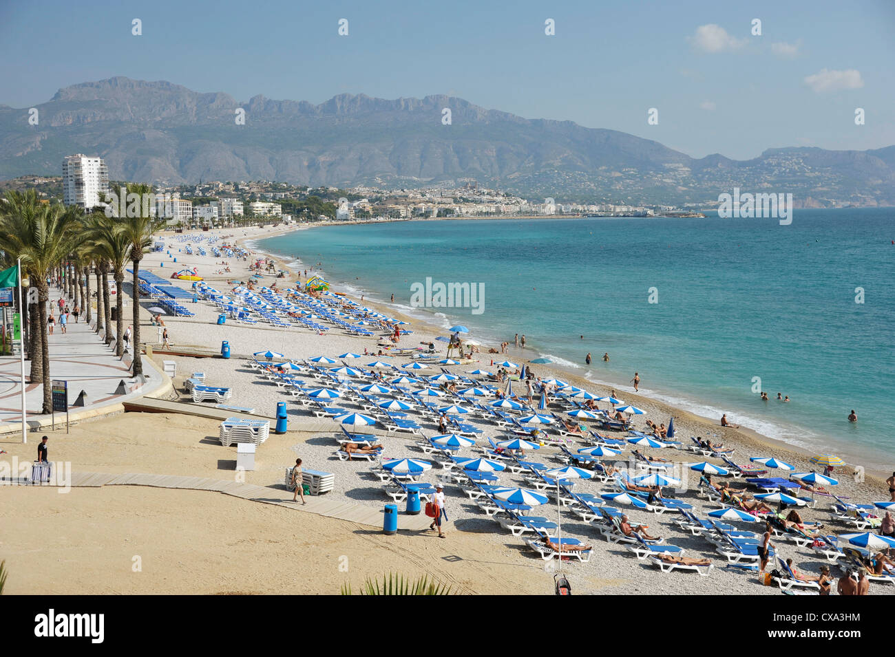 Strand von Albir an der Bucht von Altea, Costa Blanca, Spanien ...
