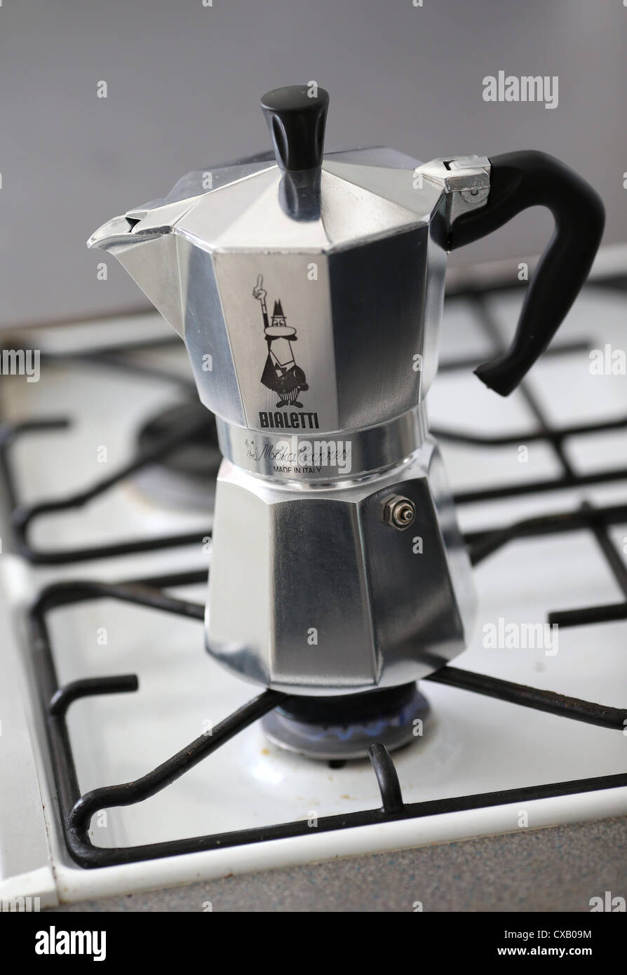Bialetti moka express -Fotos und -Bildmaterial in hoher Auflösung – Alamy