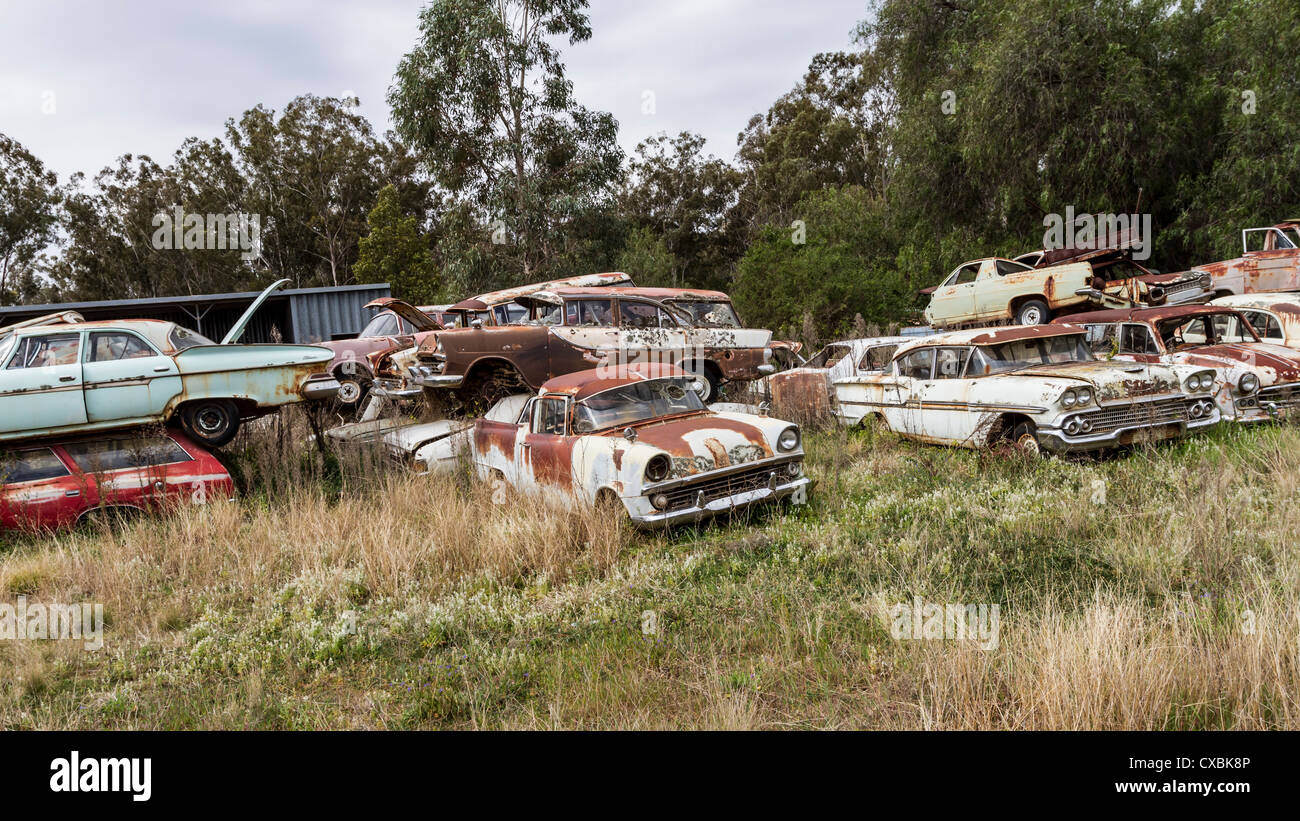 Wrecking yard -Fotos und -Bildmaterial in hoher Auflösung – Alamy