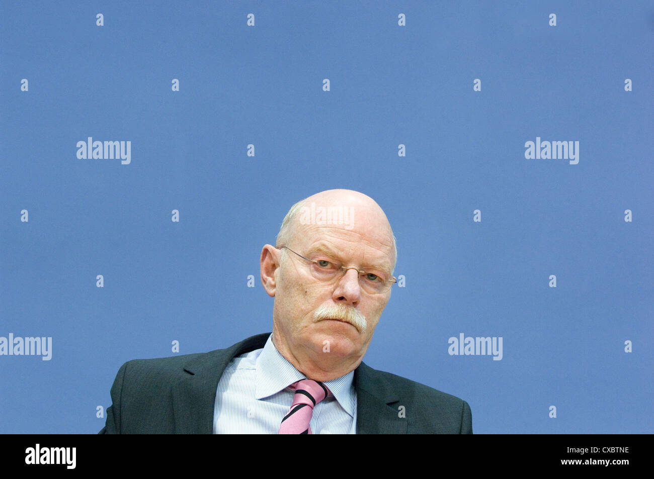 Peter struck -Fotos und -Bildmaterial in hoher Auflösung – Alamy