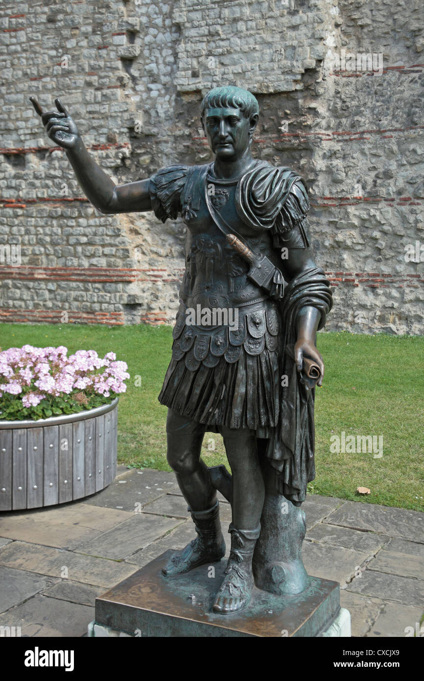 Imperator caesar nerva trajanus augustus -Fotos und -Bildmaterial in ...