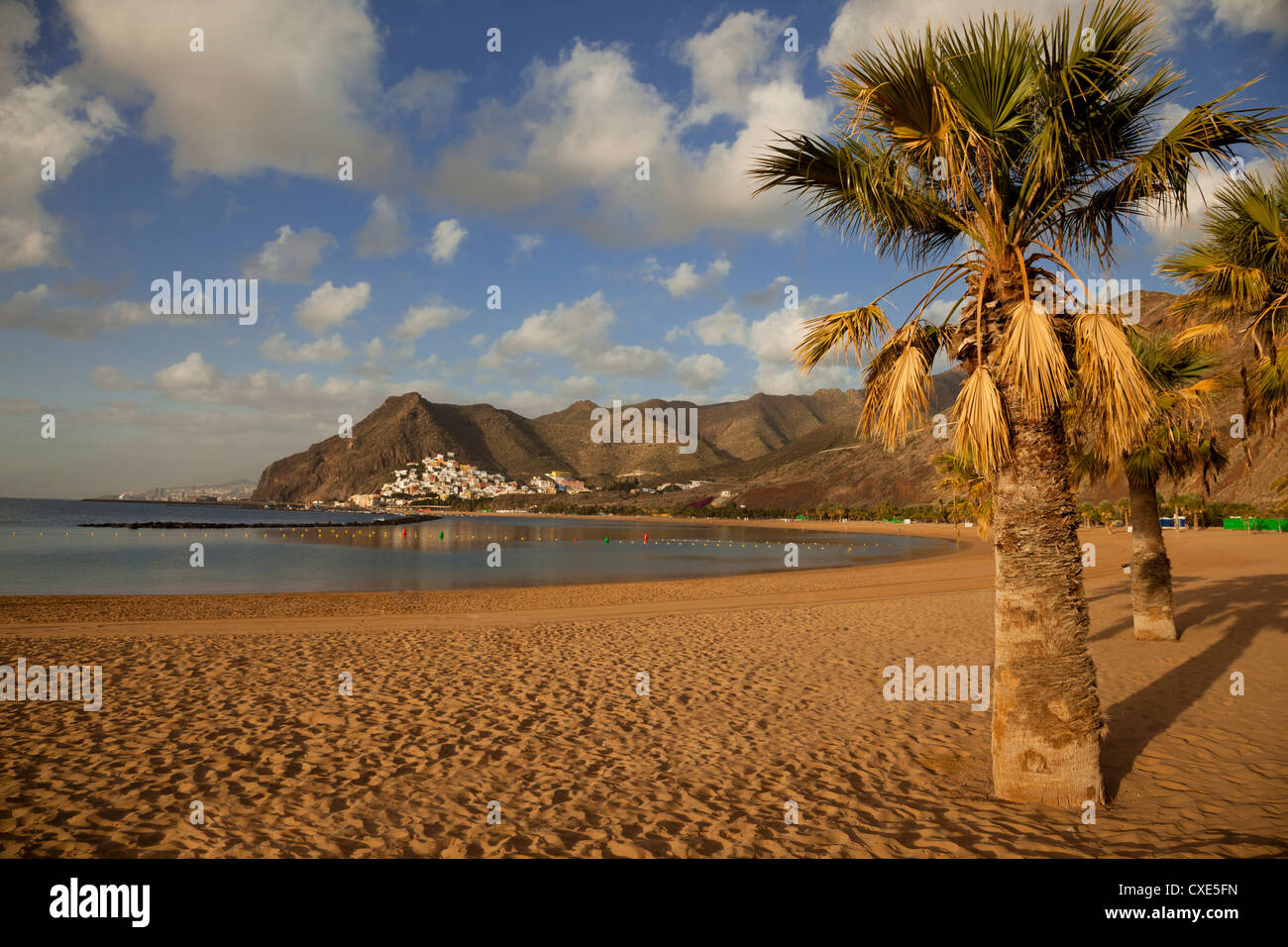 Playa De Las Teresitas Teneriffa Stockfotos und -bilder Kaufen - Alamy