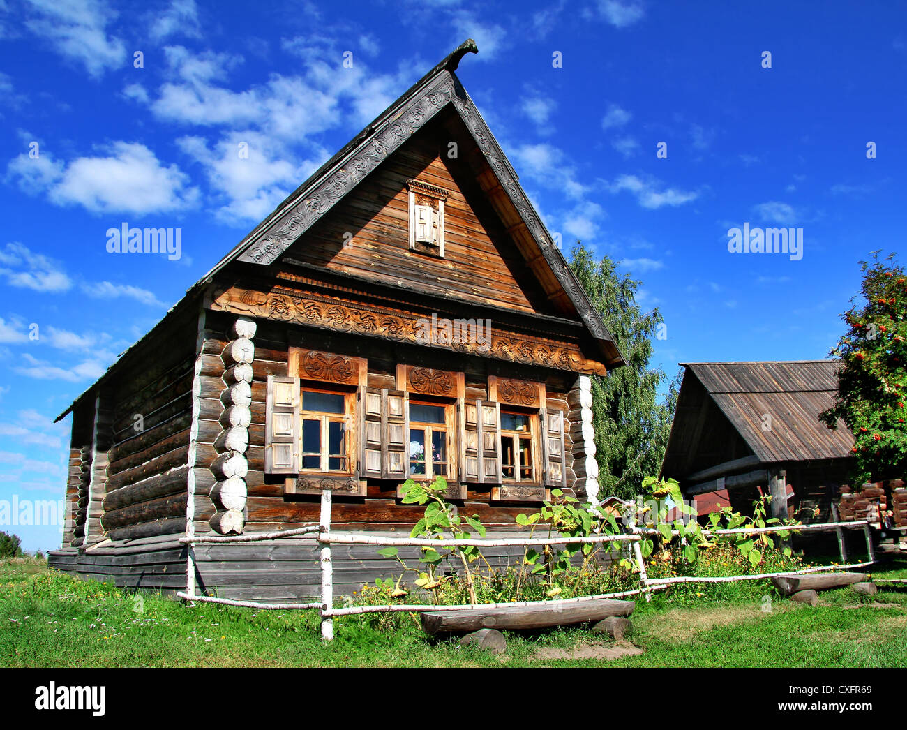 Nationale russische Blockhaus - izba Stockfotografie - Alamy