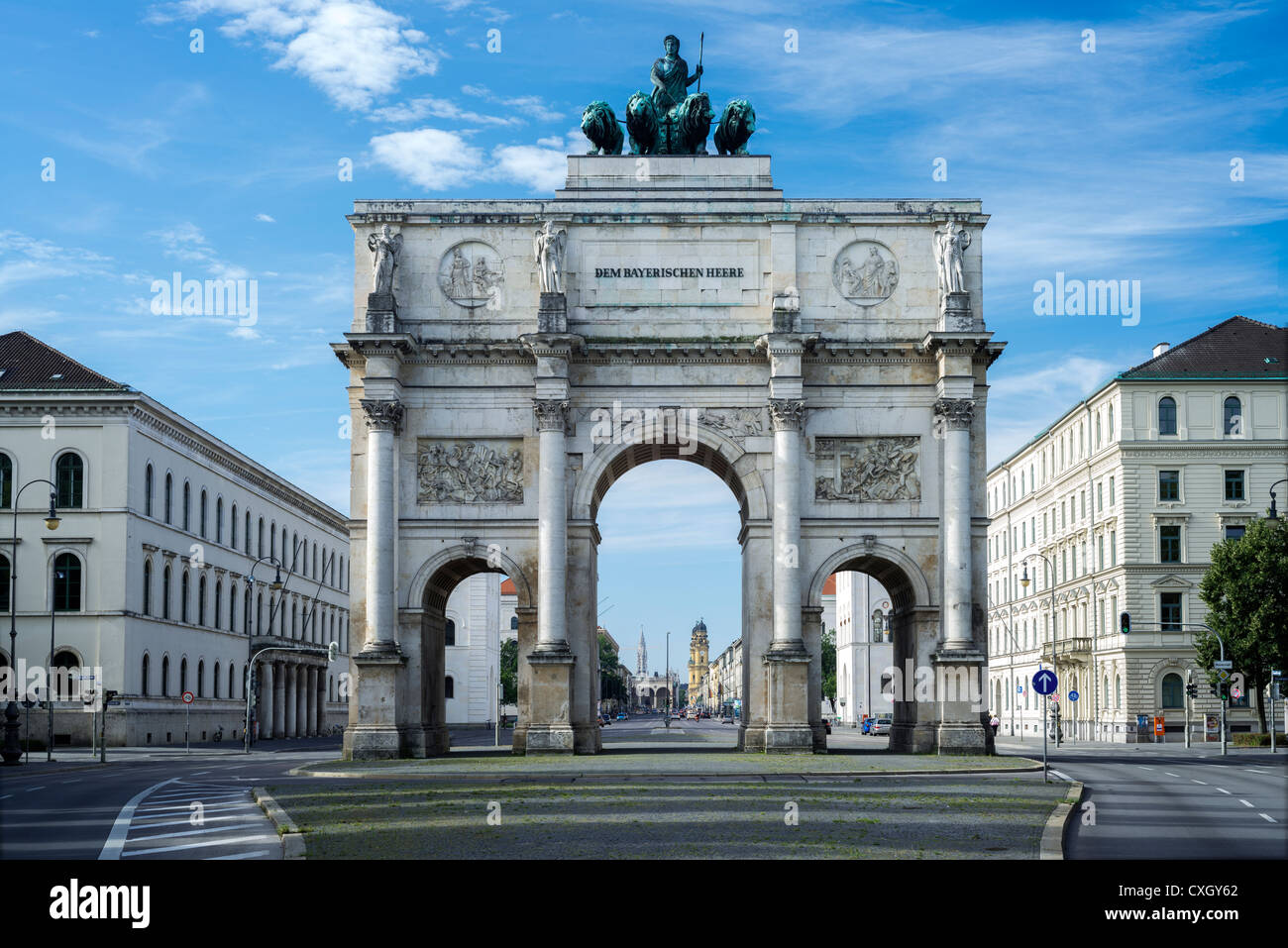 Siegestor siegesgatter -Fotos und -Bildmaterial in hoher Auflösung – Alamy