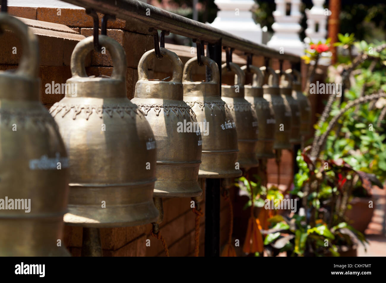 Glocken in den Tempel Wat Phan auf in Chiang Mai Stockfotografie - Alamy