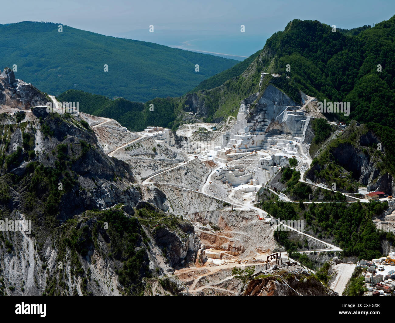 Carrara italien marmor -Fotos und -Bildmaterial in hoher Auflösung – Alamy
