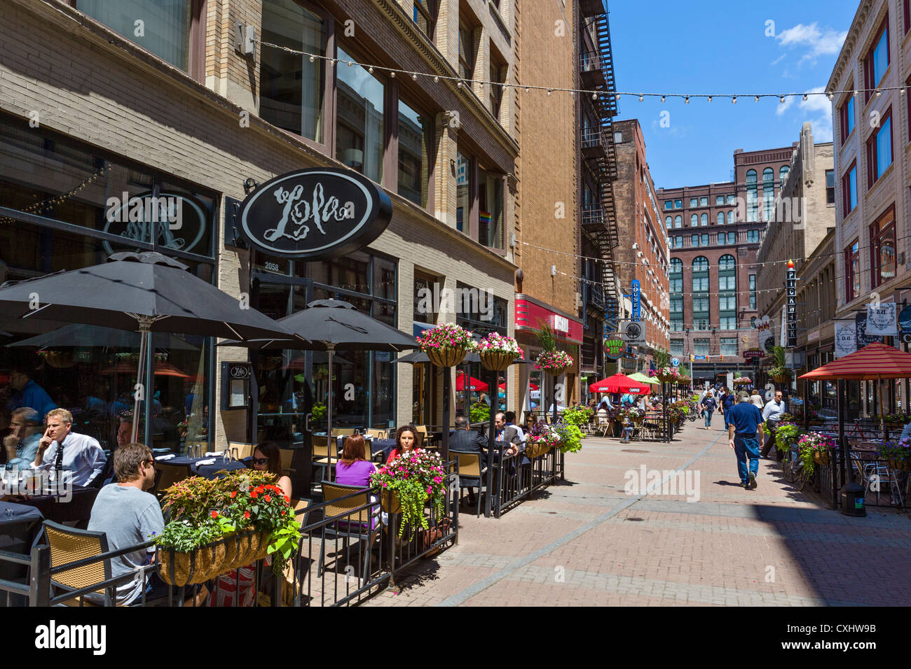 Menschen downtown cleveland ohio -Fotos und -Bildmaterial in hoher ...