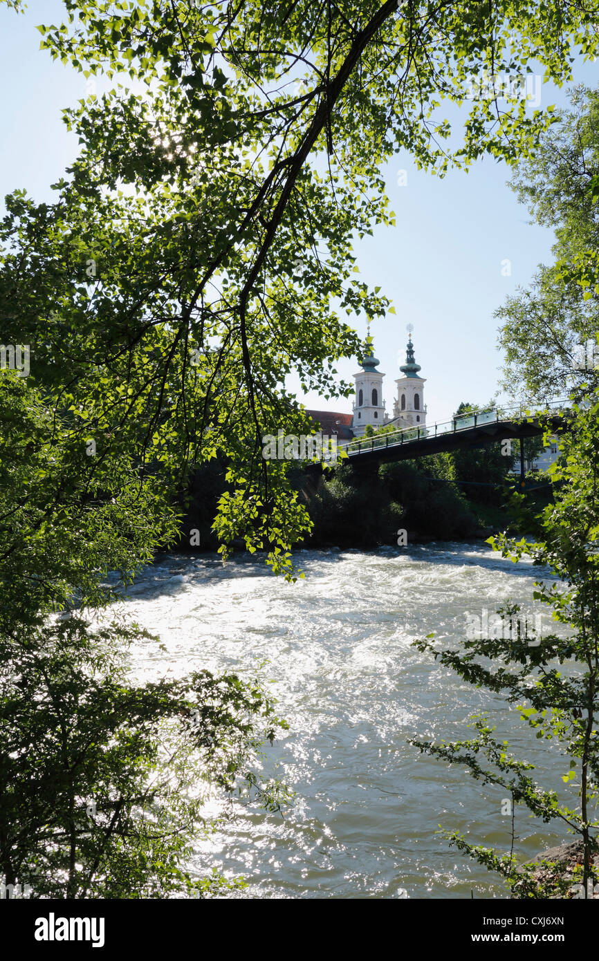 Kirche und fluss mur -Fotos und -Bildmaterial in hoher Auflösung – Alamy