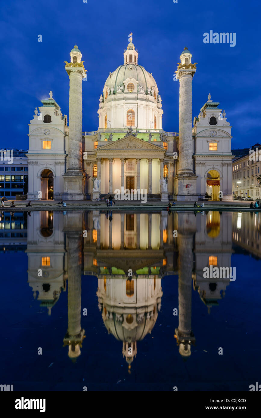 Karlskirche karlsplatz wien -Fotos und -Bildmaterial in hoher Auflösung ...