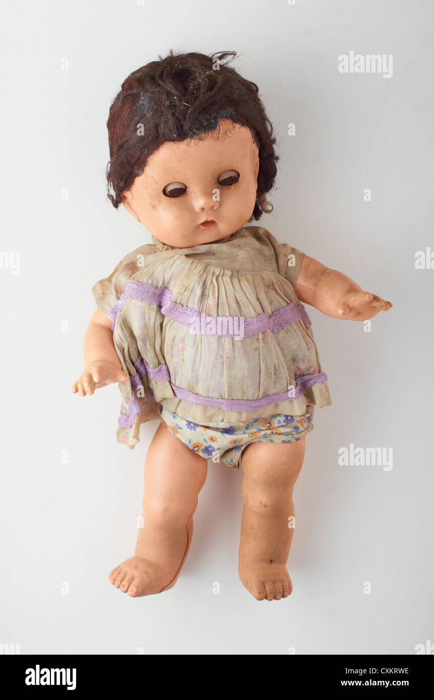 Dunkle hautpuppe -Fotos und -Bildmaterial in hoher Auflösung – Alamy