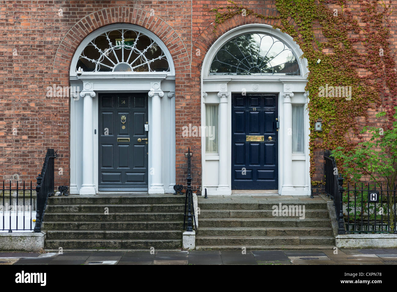 Fitzwilliam square -Fotos und -Bildmaterial in hoher Auflösung – Alamy
