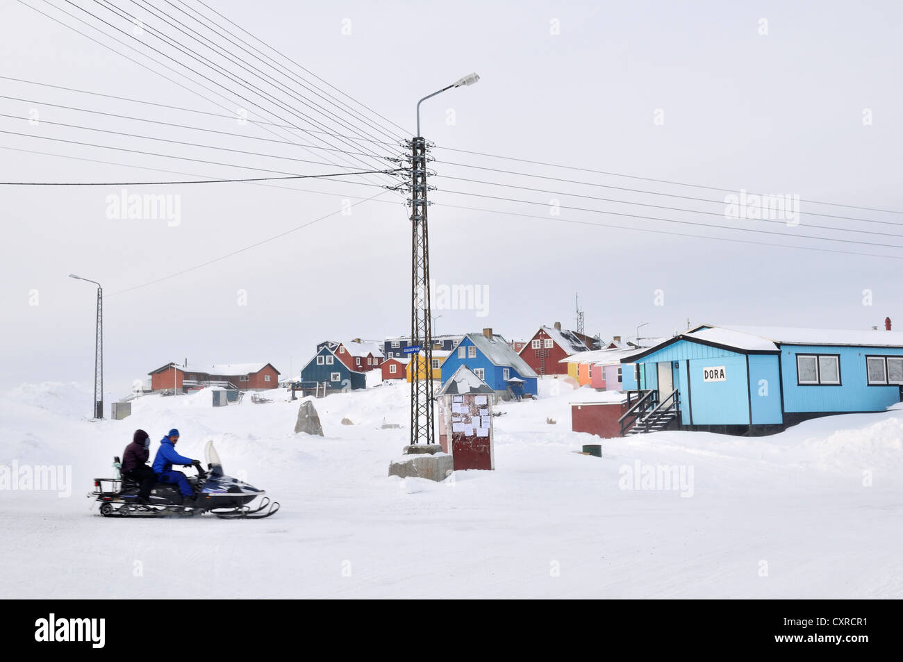 Snowmobile inuit -Fotos und -Bildmaterial in hoher Auflösung – Alamy
