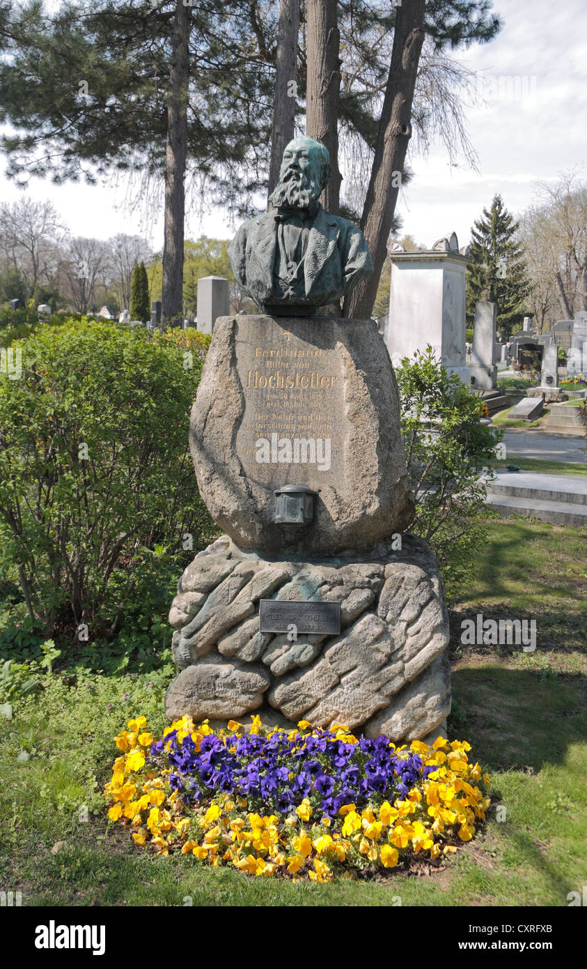 Das Grab von dem deutschen Geologen Ferdinand Riller von Hochstetter ...
