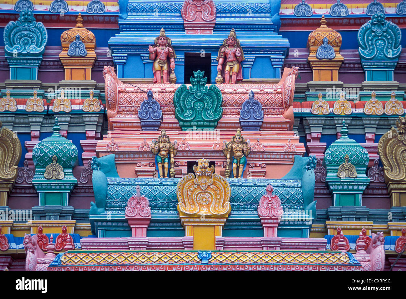 Indischer tempelturm -Fotos und -Bildmaterial in hoher Auflösung – Alamy