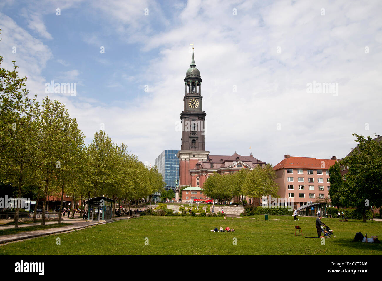St michaelis kirche michel -Fotos und -Bildmaterial in hoher Auflösung ...