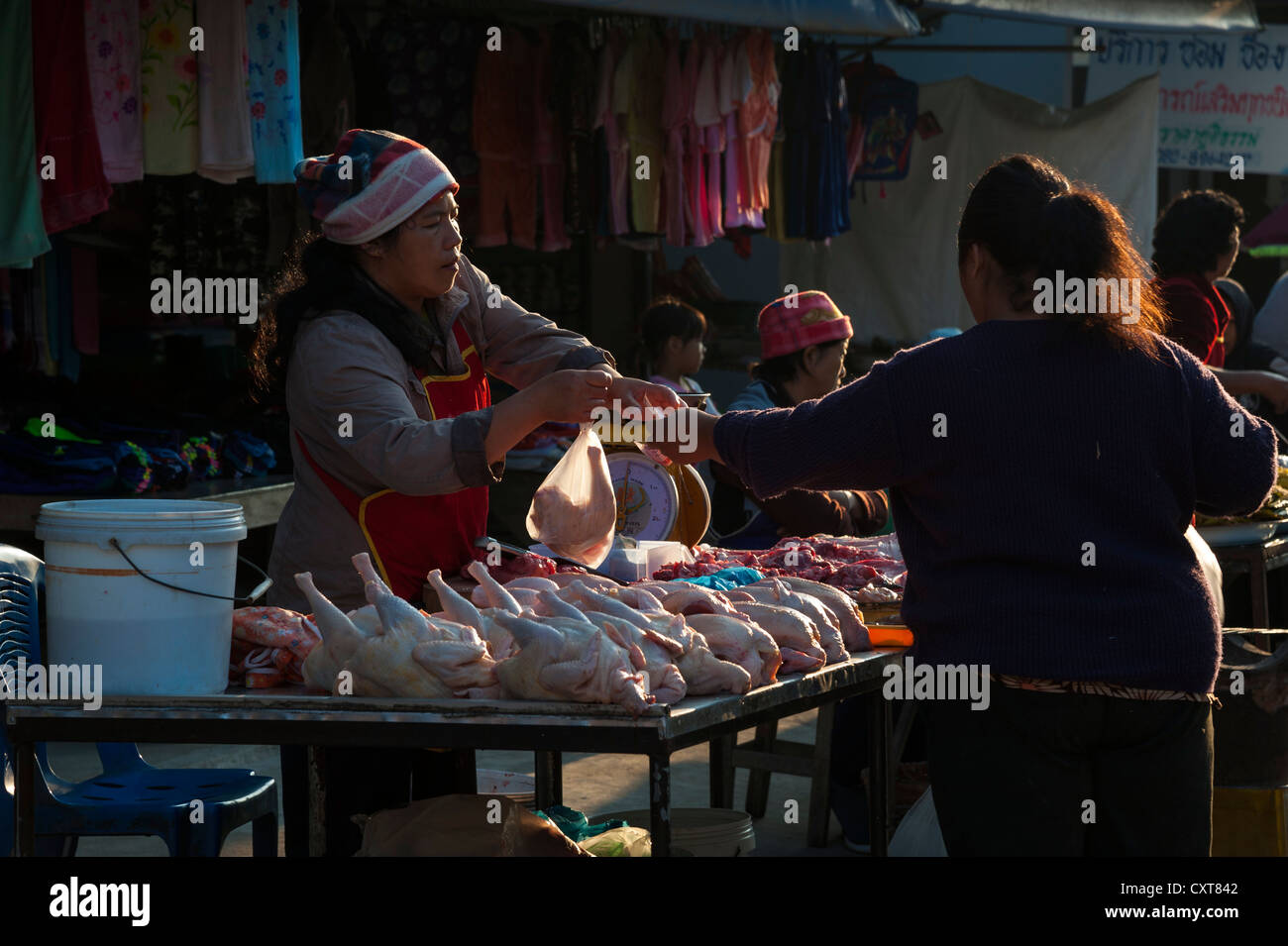 Lieferanten und Kunden ein Fleisch Stall, Markt, Bin Hin Taek oder ...